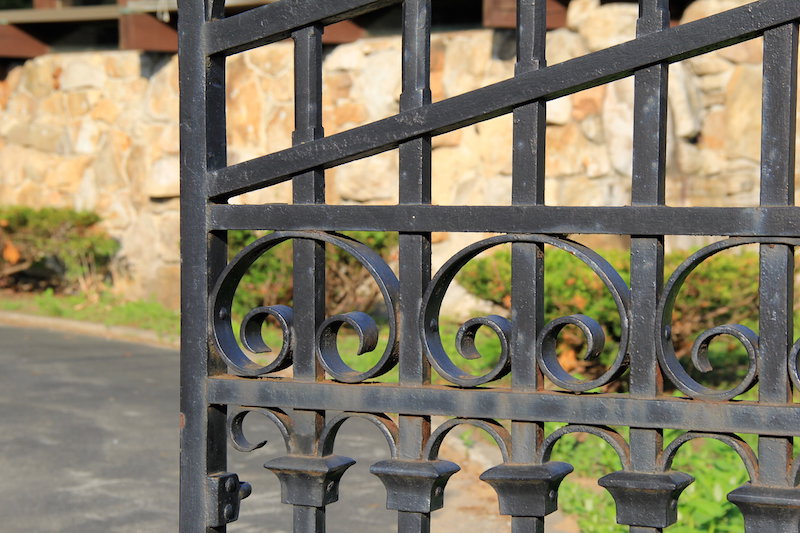 Save on Costs by Respraying Rusting Security Gates
